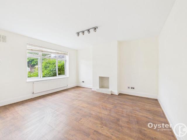 Whittington Way, Pinner, HA5 2 bed flat to rent £1,750 pcm £404 pw