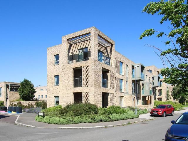 Whittle Avenue, Trumpington, Cambridge CB2, 2 bed flat to rent, £1,875 pcm | PrimeLocation