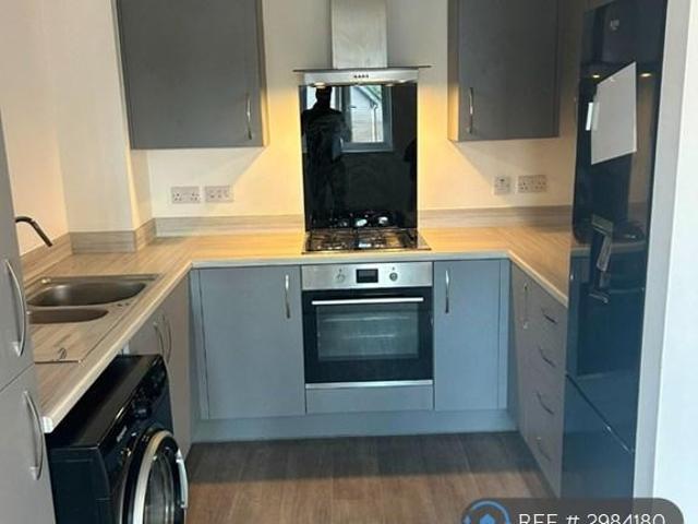 Whittle Way, Gloucester, GL3 2 bed maisonette to rent £1,175 pcm £271 pw