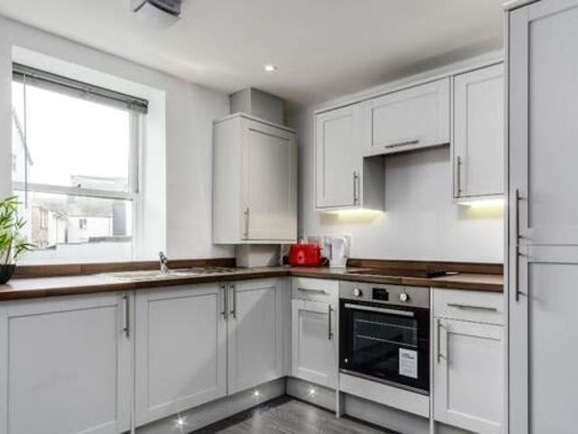 Whimple Street, Plymouth, 2 Bedroom Apartment