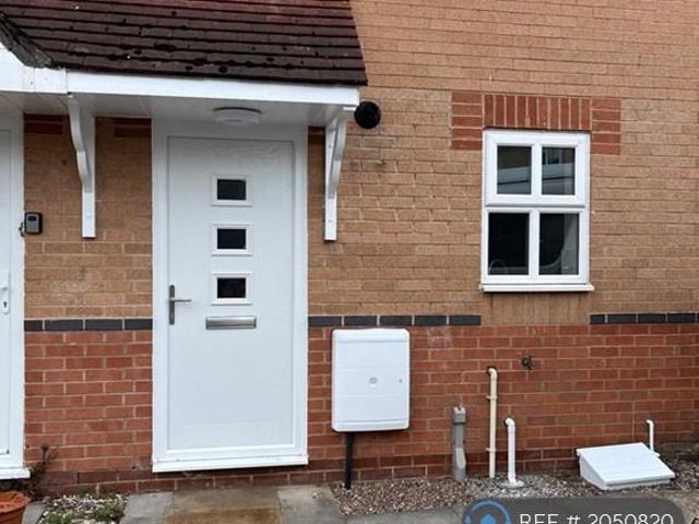 Whinchat Avenue, Newton Le Willows, WA12 2 bed semi detached house to rent £1,095 pcm £253 pw