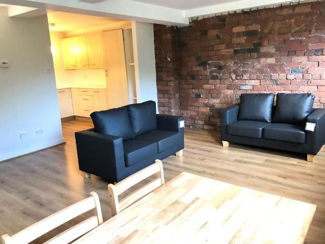 Whingate, Leeds LS12, 4 bed flat to rent, £1,200 pcm | PrimeLocation