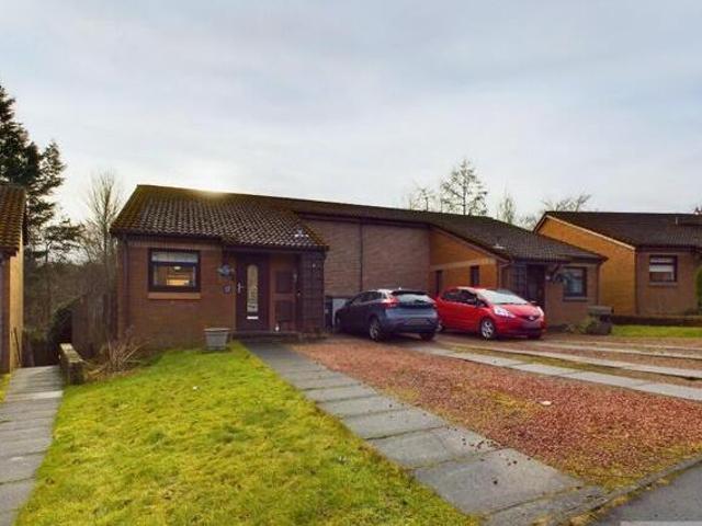 Whinfell Drive, Newlandsmuir, 3 Bedroom Semi detached