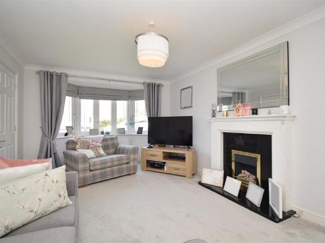 Whinmoor Drive, Clayton West, Huddersfield