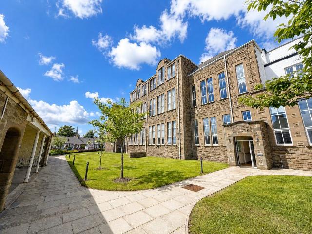 Whinny Brae, Broughty Ferry, Dundee DD5, 2 bed flat to rent, £1,500 pcm | PrimeLocation