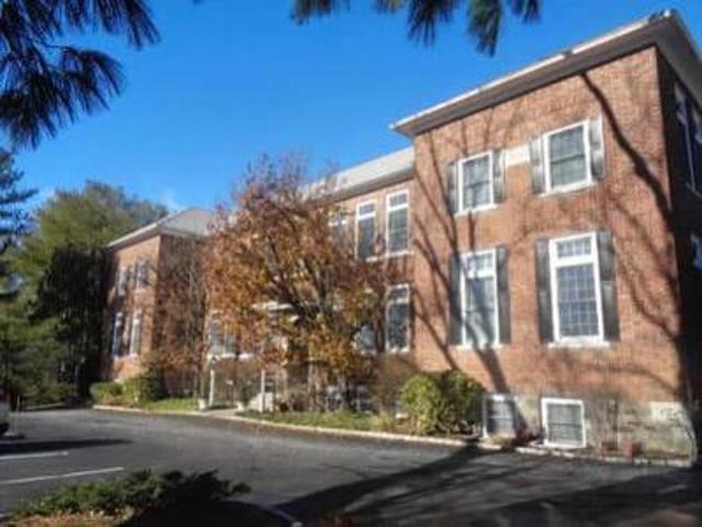 Whippoorwill Rd E Ap Unit 1b
