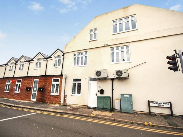 Whippendell Road, Watford WD18, 1 bed flat to rent, £1,250 pcm | PrimeLocation