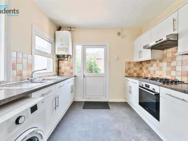 Whippingham Road, Brighton BN2, 5 bed terraced house to rent, £2,900 pcm | PrimeLocation