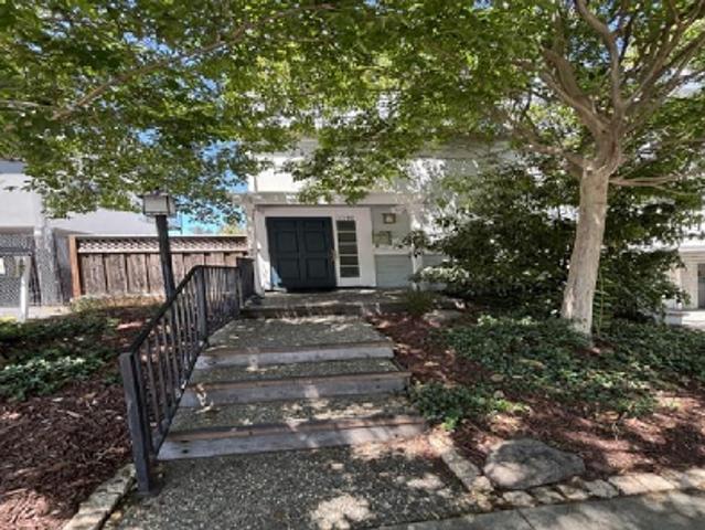 Whipple Ave Apt 22