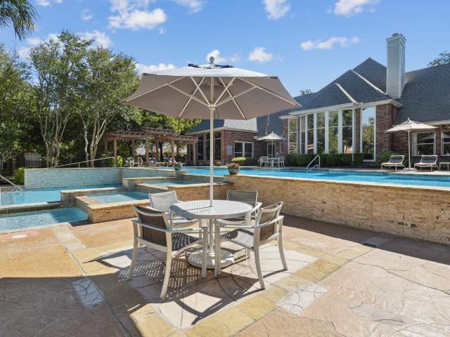 Whispering Creek Villas Apartment Homes 2 Bedroom Apartment for Rent at 5303 Hamilton Wolfe Rd, San Antonio, TX 78229
