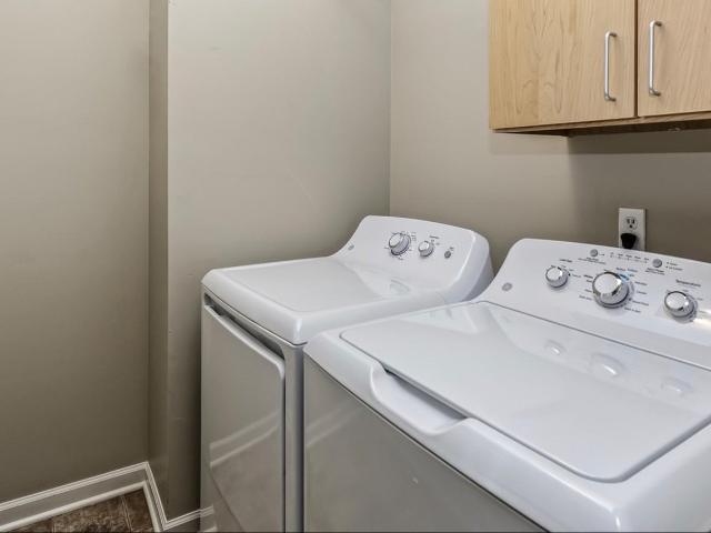Whispering Hills 1 Bedroom Apartment for Rent at 2510 N 109th Plz, Omaha, NE 68164