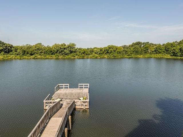 Whispering Lake 2 Bedroom Apartment for Rent at 10415 E 43rd St, Kansas City, MO 64133 Riss Lake