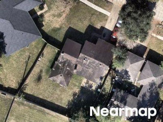Whispering Pine Dr