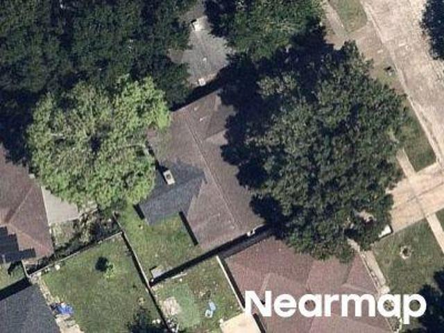 Whispering Wood Ln