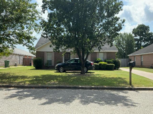 Whisperwood Dr