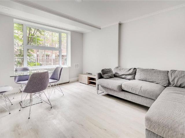 Whiston House, Halton Road. 3 bed flat to rent £4,008 pcm £925 pw