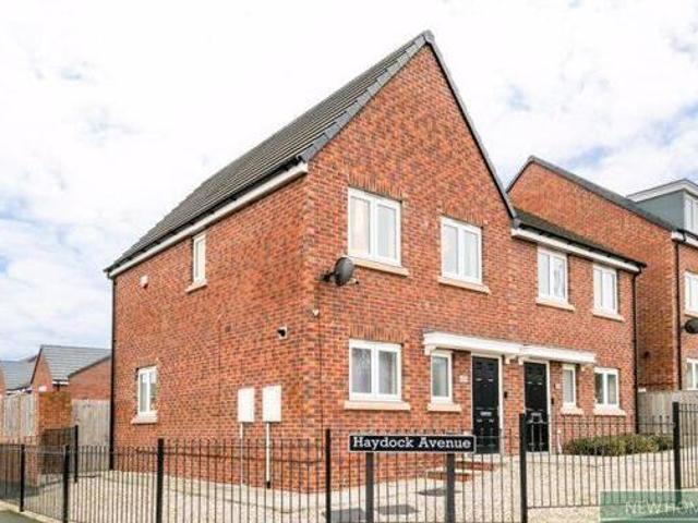 Whistler Drive, Castleford, 3 Bedroom Semi detached