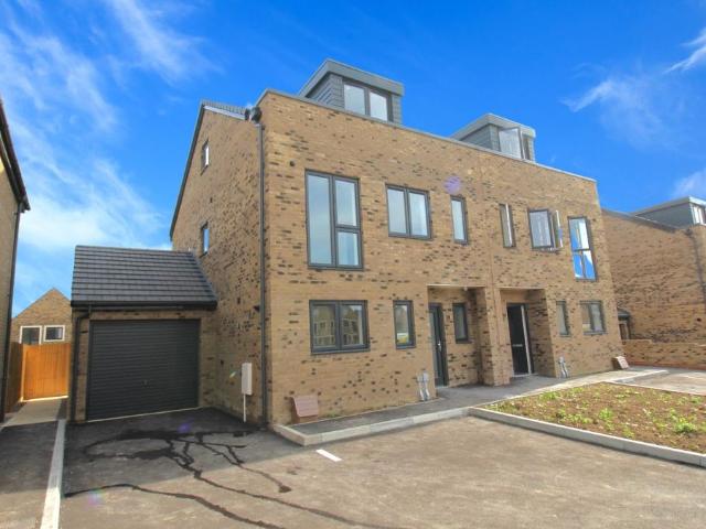 Whyman Close, Deal CT14, 4 bed semi detached house to rent, £1,900 pcm | PrimeLocation