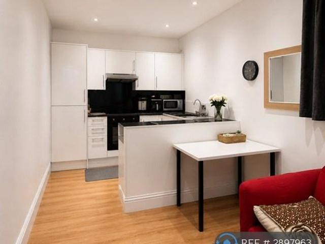 Whymark House, London, N22 1 bed flat to rent £1,700 pcm £392 pw