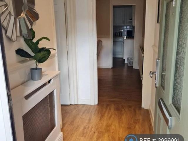 Wimbish End, Basildon, SS13 2 bed terraced house to rent £1,850 pcm £427 pw