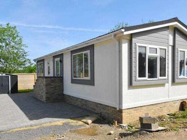 Wimborne Country Park, Candy´s Lane, 2 Bedroom Park