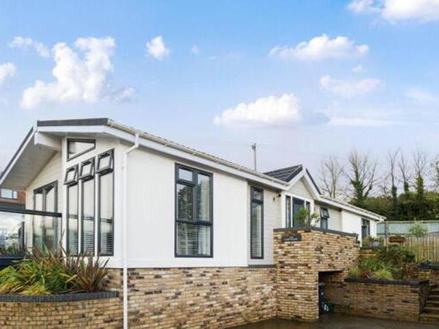 Wimborne, Dorset, 2 Bedroom Park