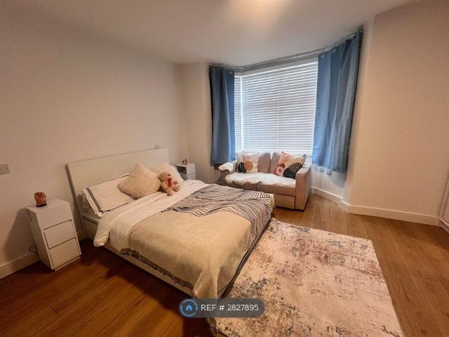 Wimborne Rd, London N9, Room to rent, £700 pcm | PrimeLocation