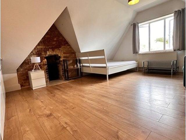 Wimborne Road, Bournemouth BH2, Studio to rent, £990 pcm | PrimeLocation