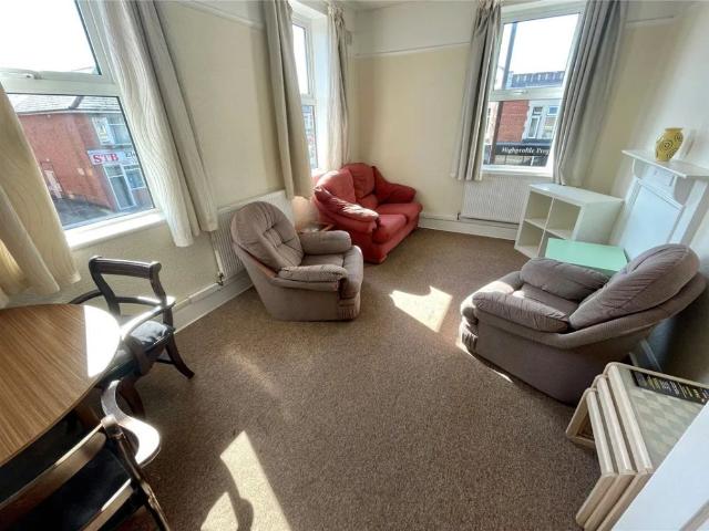 Wimborne Road, Bournemouth, BH9