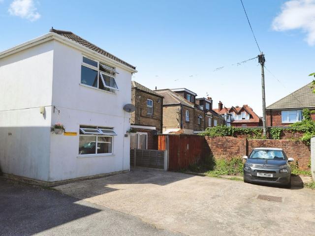 Wimborne Road, Bournemouth BH9, 1 bed property to rent, £1,200 pcm | PrimeLocation