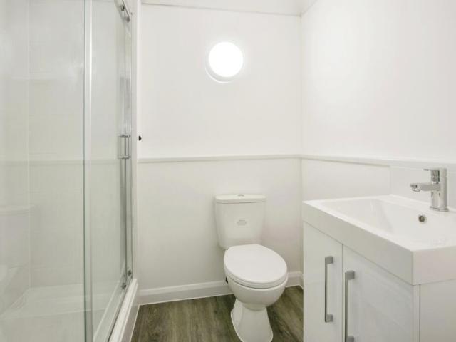 Wimborne Road, BOURNEMOUTH 1 bed flat to rent £1,050 pcm £242 pw