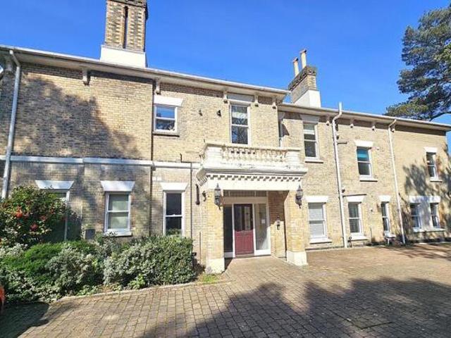 Wimborne Road, Bournemouth, 2 Bedroom Apartment