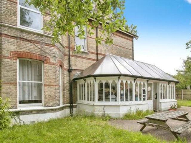Wimborne Road, Bournemouth, 3 Bedroom Flat