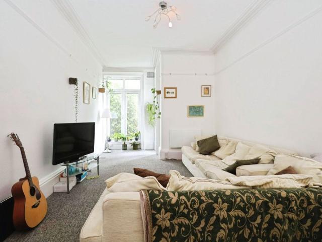 Wimborne Road, Brinklea, BH2