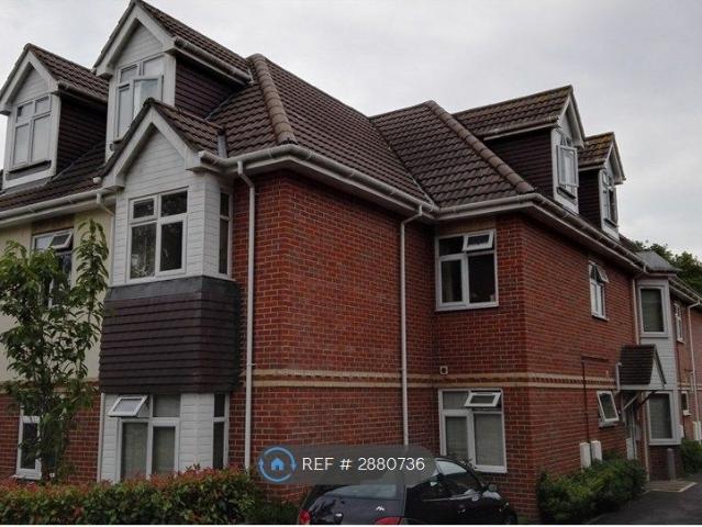 Wimborne Road East, Ferndown BH22, 1 bed flat to rent, £799 pcm | PrimeLocation