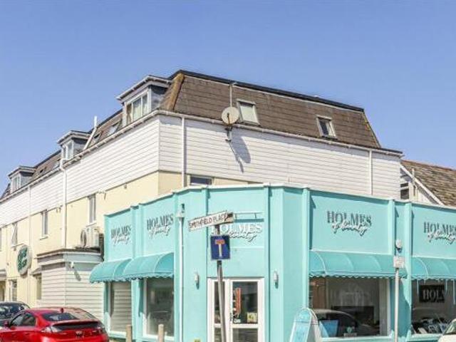 Wimborne Road, Winton, 2 Bedroom Apartment