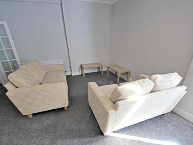 Wimborne Road, Winton Banks, 4 Bedroom Flat