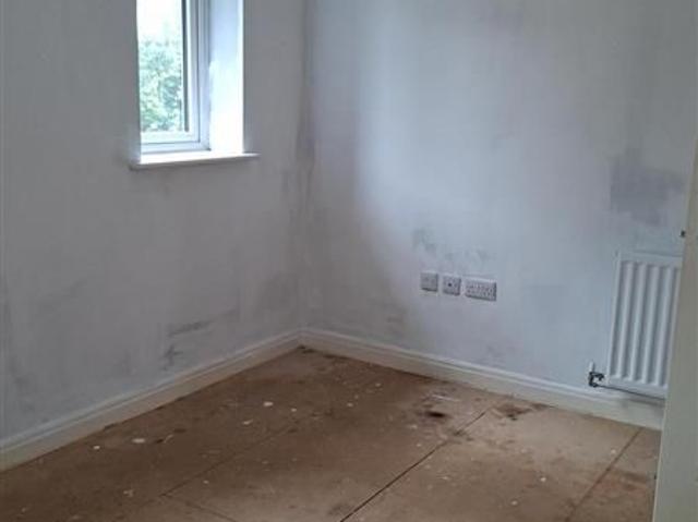 Wimbourne Drive, Manchester M22, 2 bed flat to rent, £898 pcm | PrimeLocation