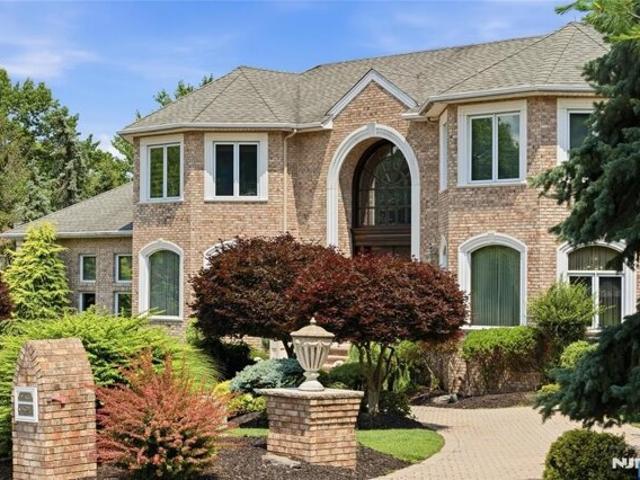 Wimbledon Ct, Cedar Grove, Home For Sale