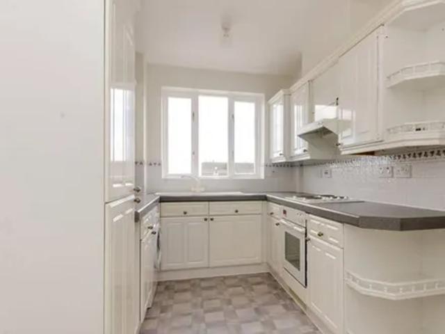 Wimbledon High School GDST, Mansel Road, London, SW19 4AB, United Kingdom | 2 bed apartment for rent #138695019 | Rentberry