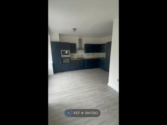 Wimbledon, London SW19, 2 bed flat to rent, £2,100 pcm | PrimeLocation