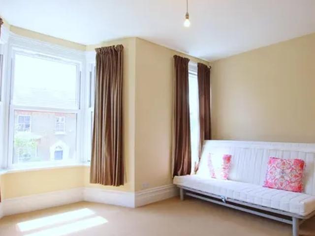 Wimbledon Leisure Centre, Latimer Road, London, SW19 1EW, United Kingdom | 1 bed apartment for rent #167384686 | Rentberry