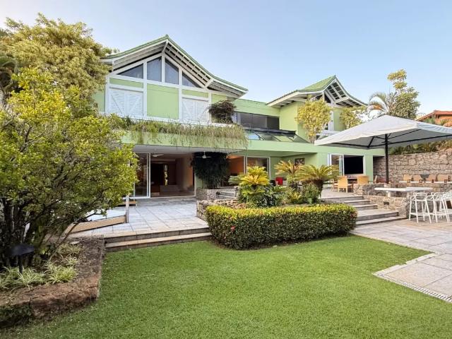 Wimbledon Park/ Barra da Tijuca luxuosa casa em condomínio fechado no coração da Barra da Tijuca 1.000m2 com 4 suítes com closet