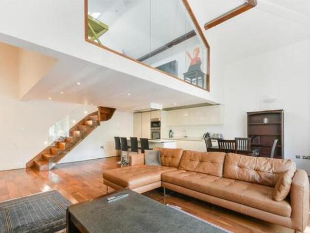 Wimbledon Park Side, Wimbledon, 3 Bedroom Apartment
