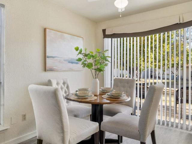 Wimbledon Place 1 Bedroom Apartment for Rent at 7605 E 49th St, Tulsa, OK 74145