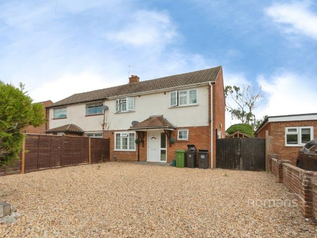 Wimbledon Road, Camberley, Surrey GU15, 3 bed semi detached house to rent, £2,000 pcm | PrimeLocation