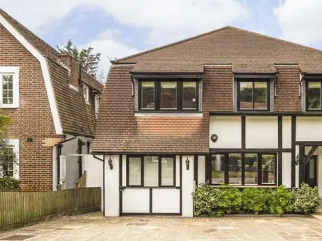 Wimbledon Rugby Football Club, Barham Road, London, SW20 0ET, United Kingdom | 5 bed house for rent #135186886 | Rentberry