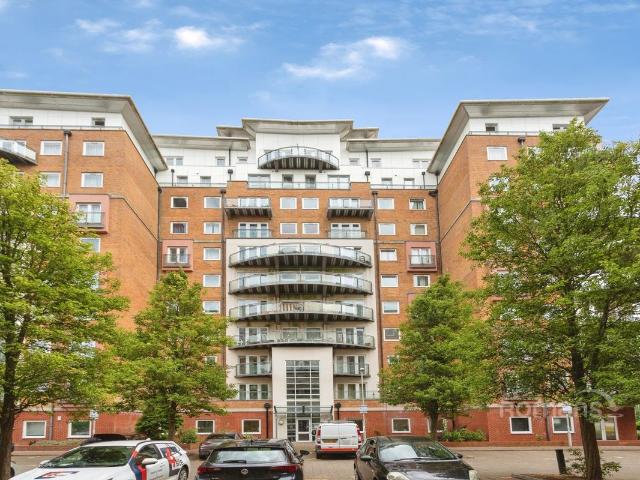 Winterthur Way, Victory Hill, Basingstoke RG21, 2 bed flat to rent, £1,300 pcm | PrimeLocation