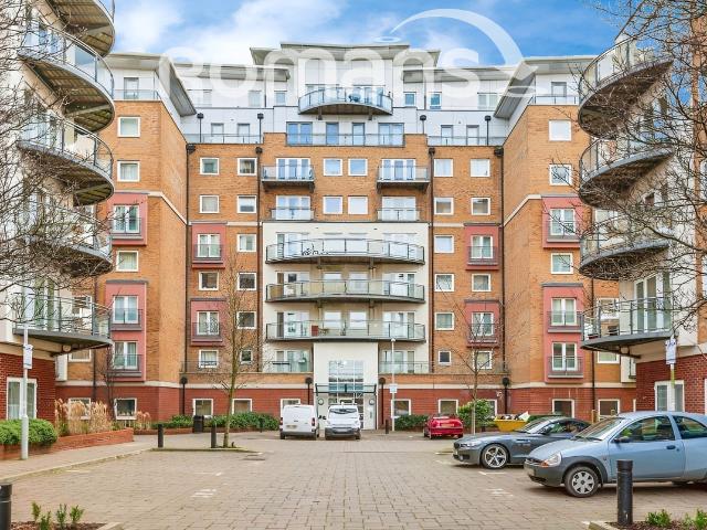 Winterthur Way, Basingstoke RG21, 2 bed flat to rent, £1,250 pcm | PrimeLocation