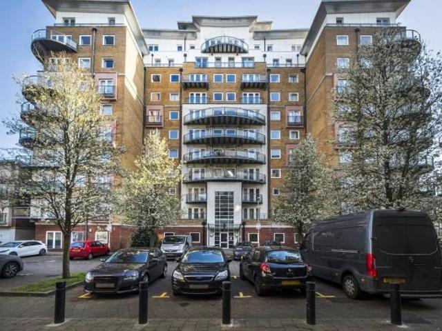 Winterthur Way, Basingstoke RG21, 2 bed flat to rent, £1,300 pcm | PrimeLocation